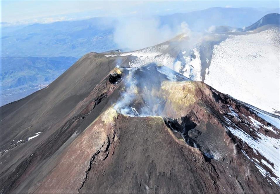"E' il respiro della Terra. Primordiale, inarrestabile". Buon Natale ...